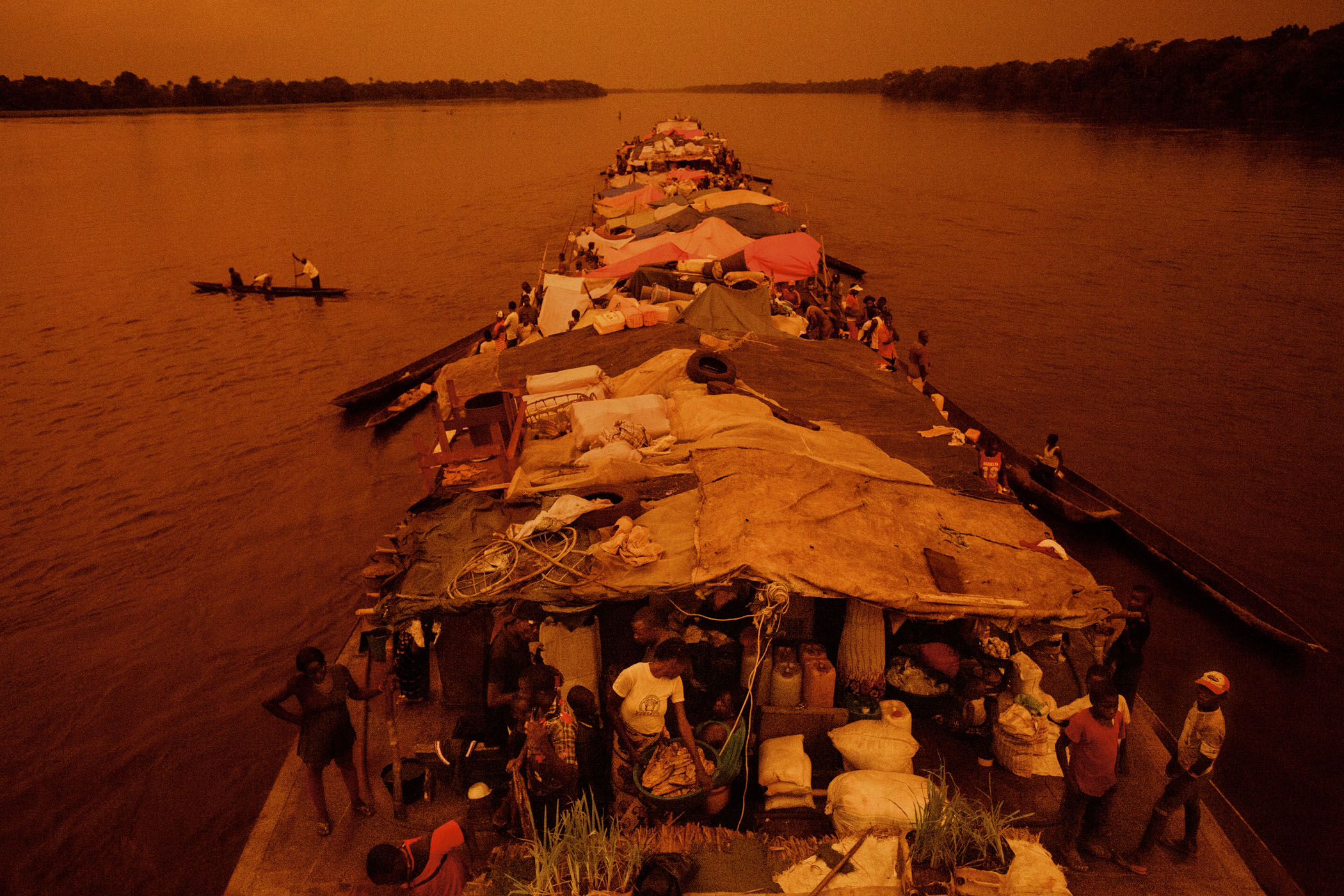 River Congo - DRC's Highway 1 — Panos Pictures